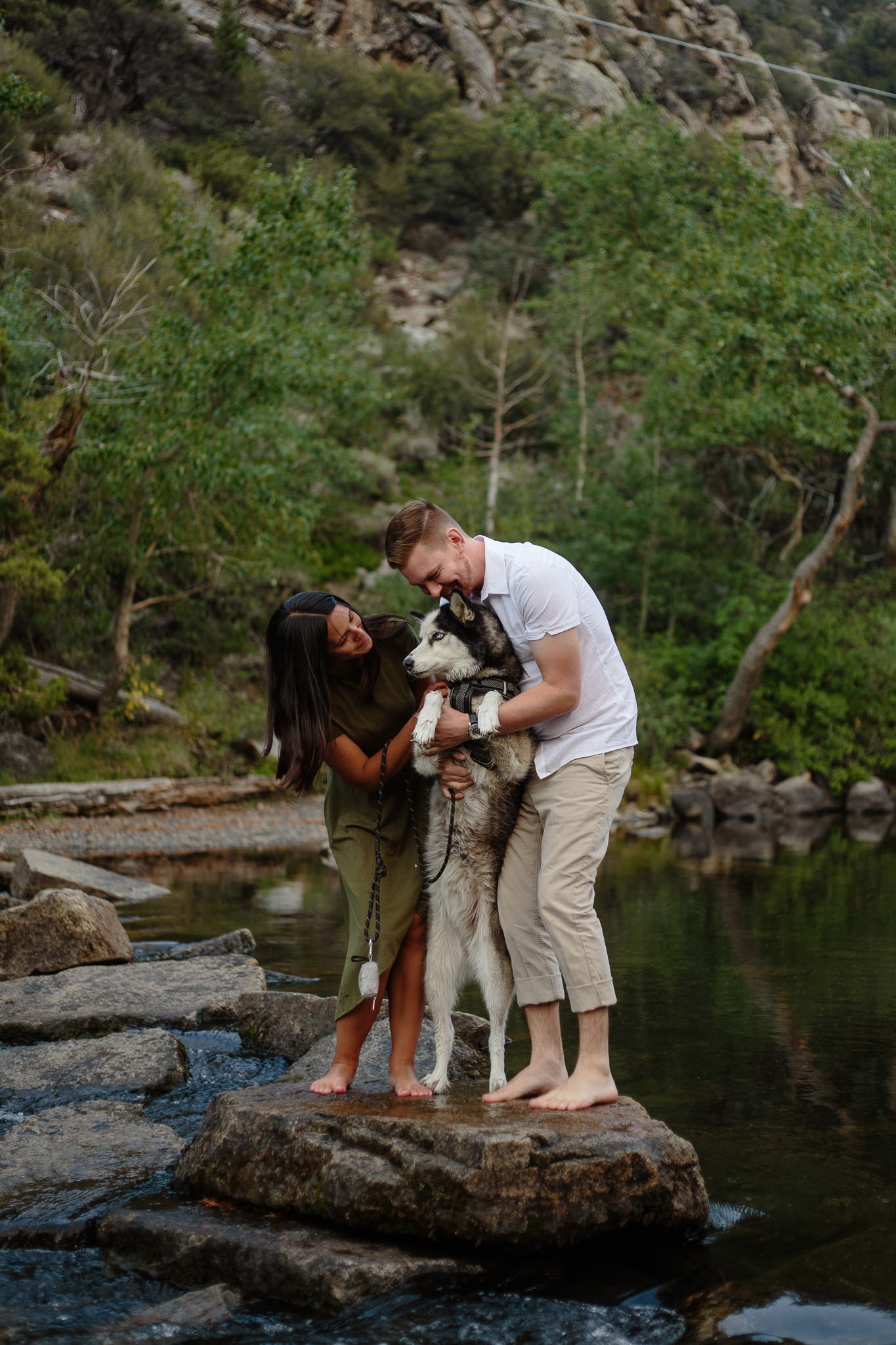 A Pet Friendly June Lake Engagement - desertpaintbrush.com