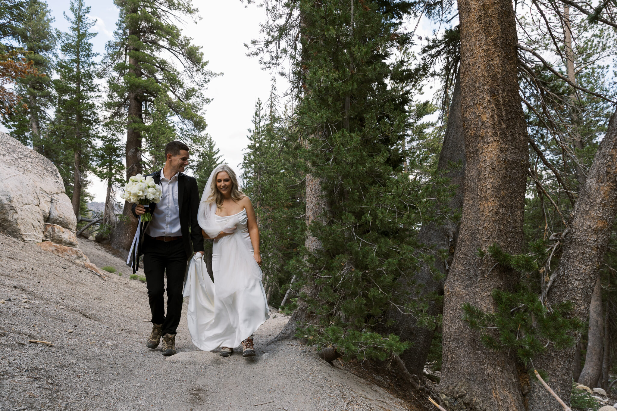 5 Reasons To Elope (& Tips To Get Started) - desertpaintbrush.com